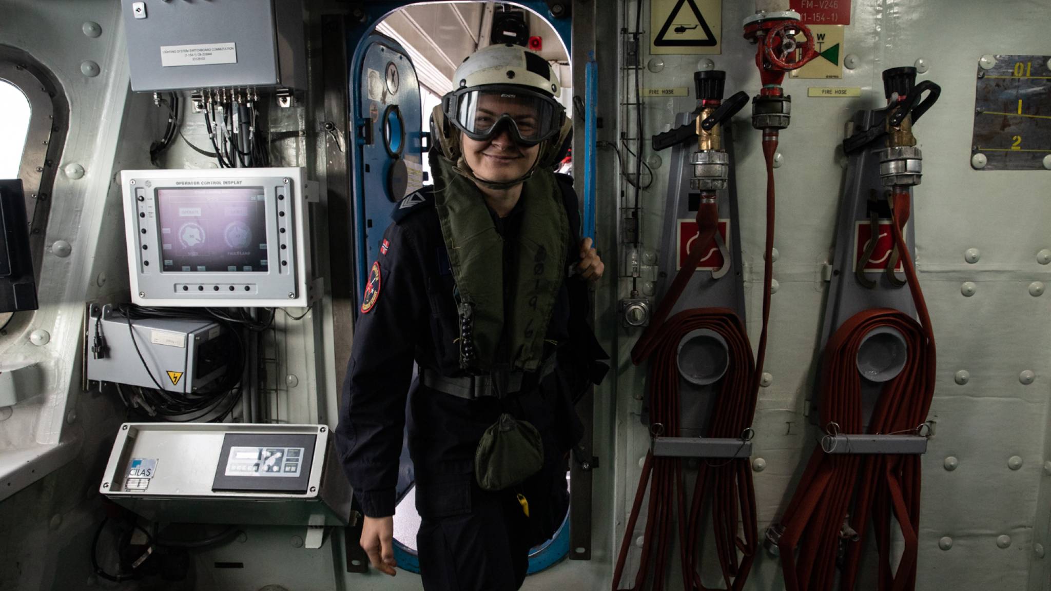 Her kontrollerer Sara (25) amerikanske jagerfly i Middelhavet - Forsvaret