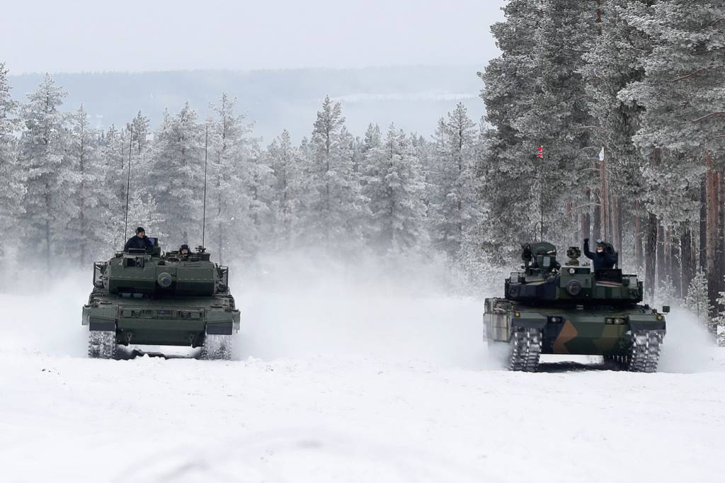 En av disse blir Hærens nye stridsvogn - Forsvaret