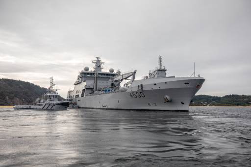 KNM «Maud» deployerer for første gang - Forsvaret