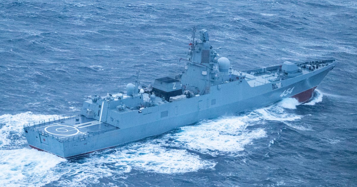 Følger russisk fregatt tett - Forsvaret