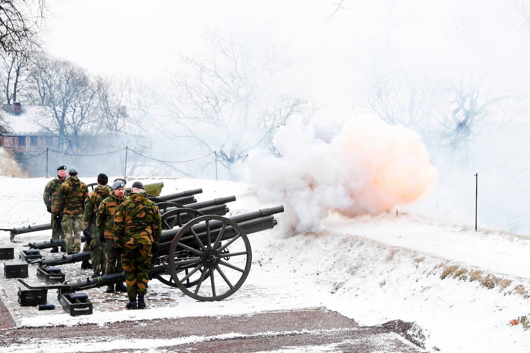Torsdag vil det smelle i kanonene på Akershus festning - Forsvaret