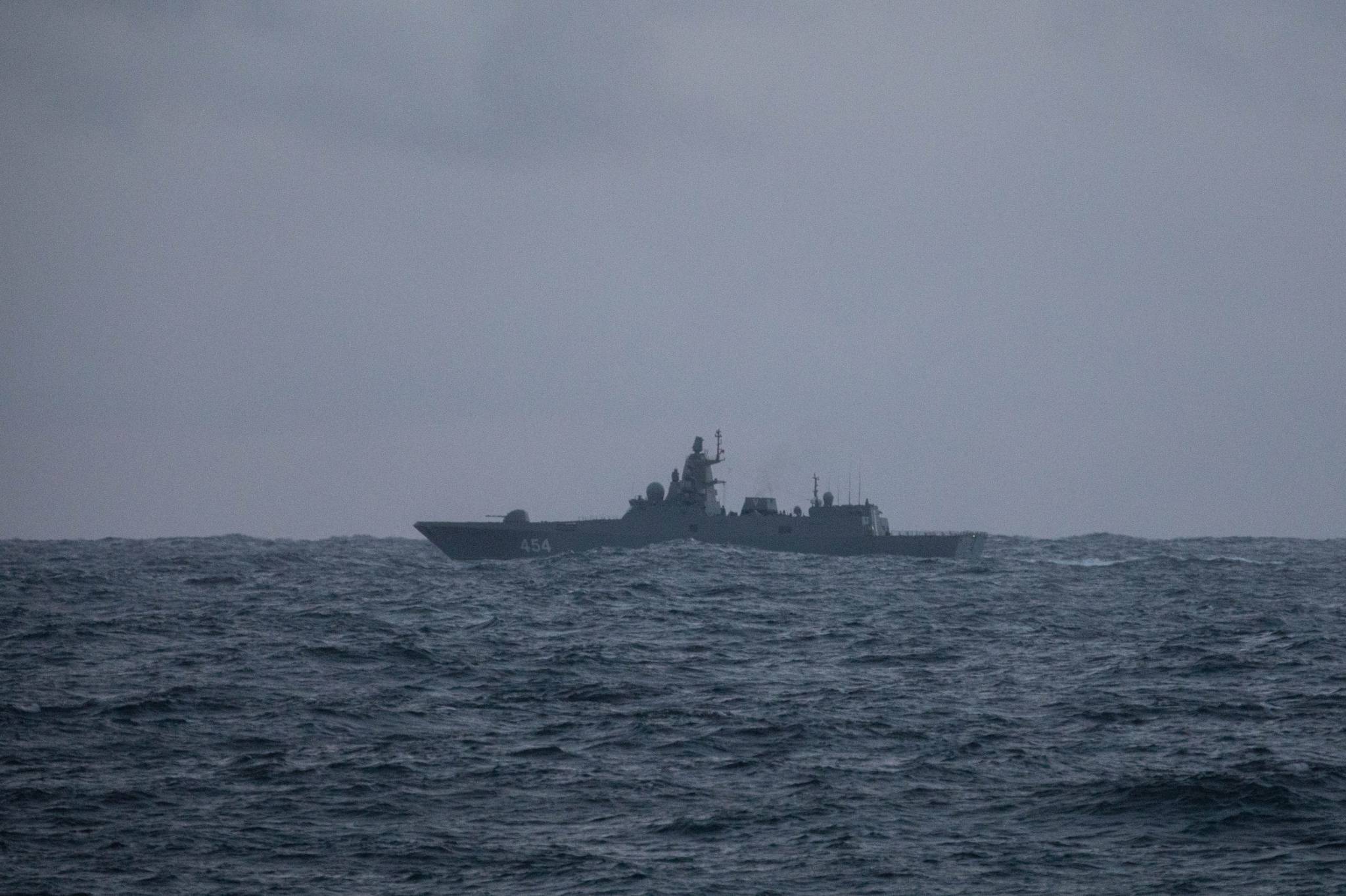 Russisk fregatt på vei nordover - Forsvaret
