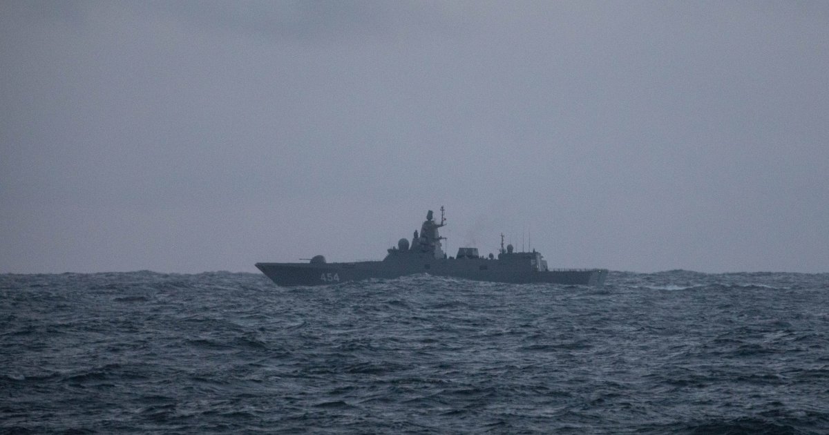 Russisk fregatt på vei nordover - Forsvaret