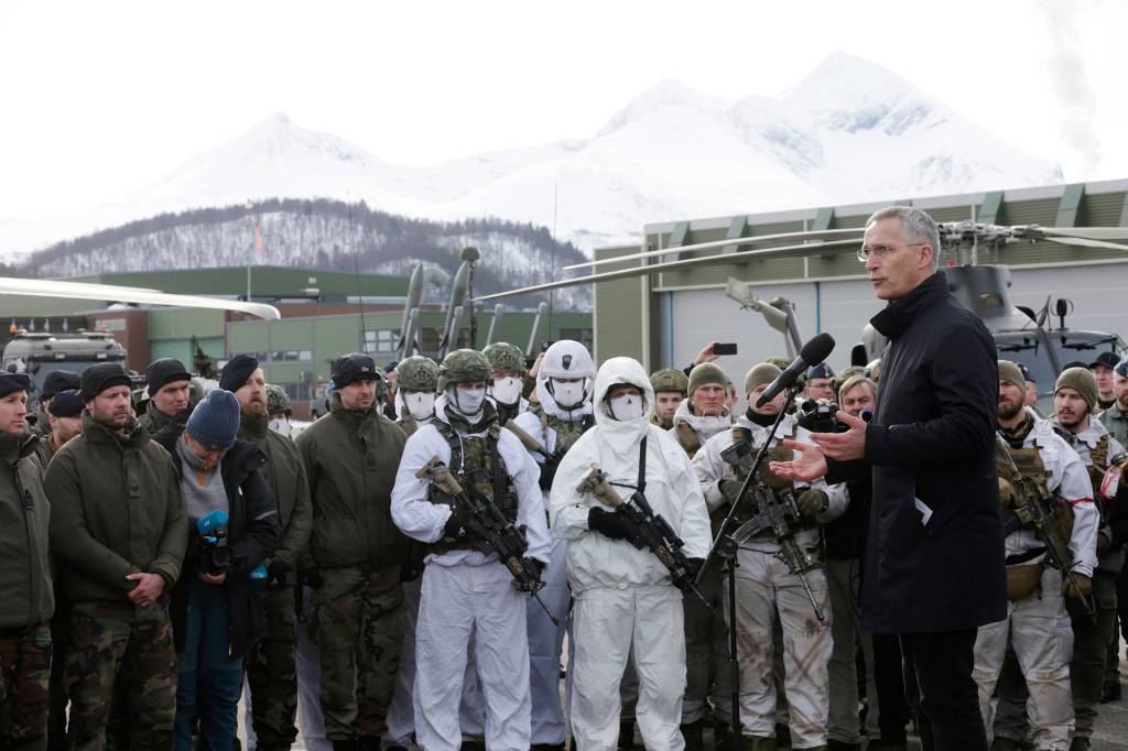 NATO Secretary General visits Cold Response - Norwegian Armed Forces