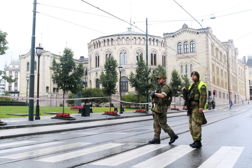 22. juli - Forsvaret