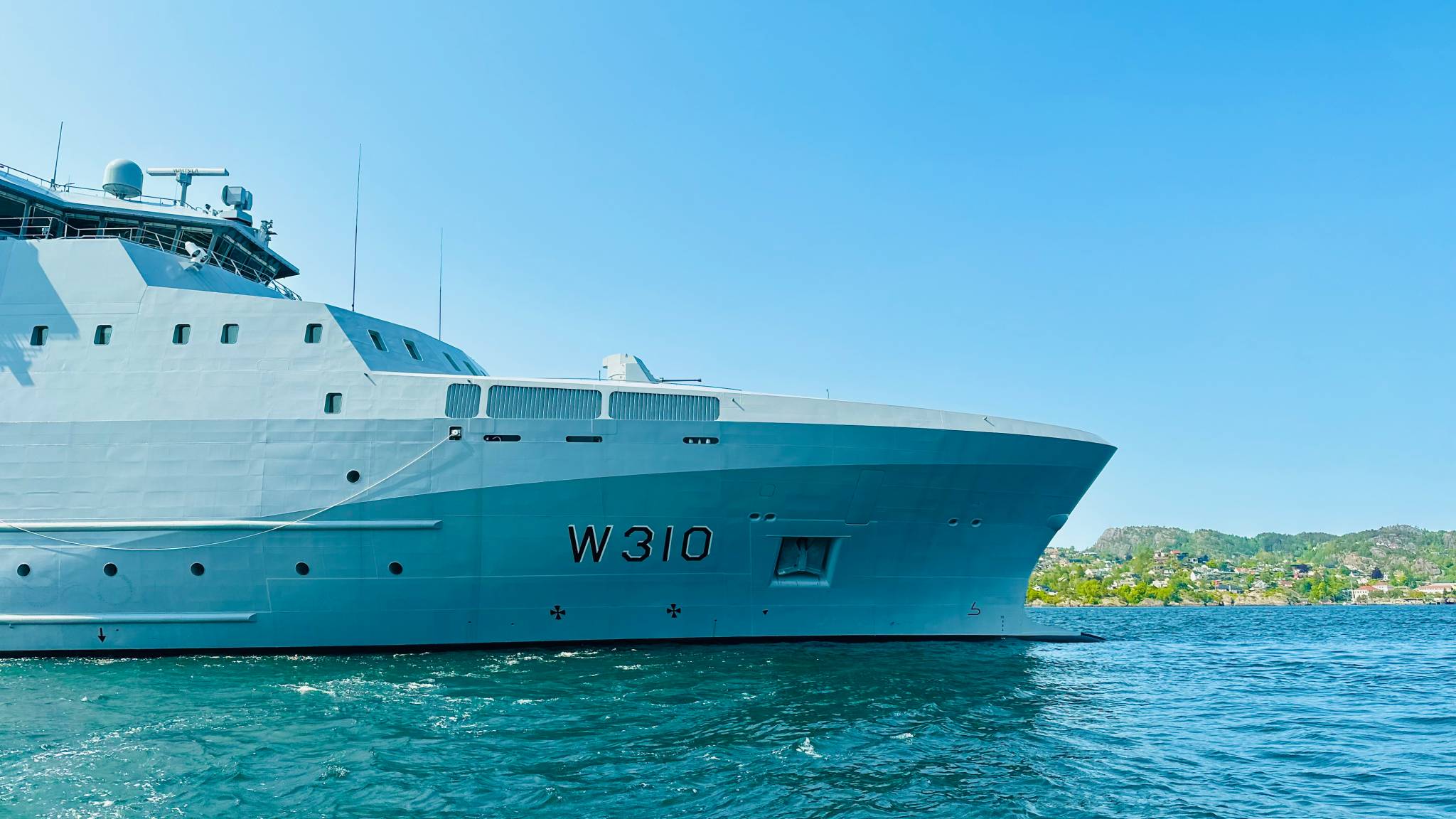 Kystvakten bidrar med det vi kan - der vi kan - Forsvaret